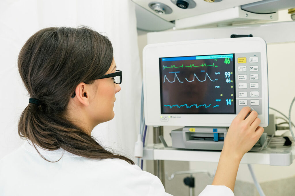Cardiac Monitoring - RapidCare Emergency Room
