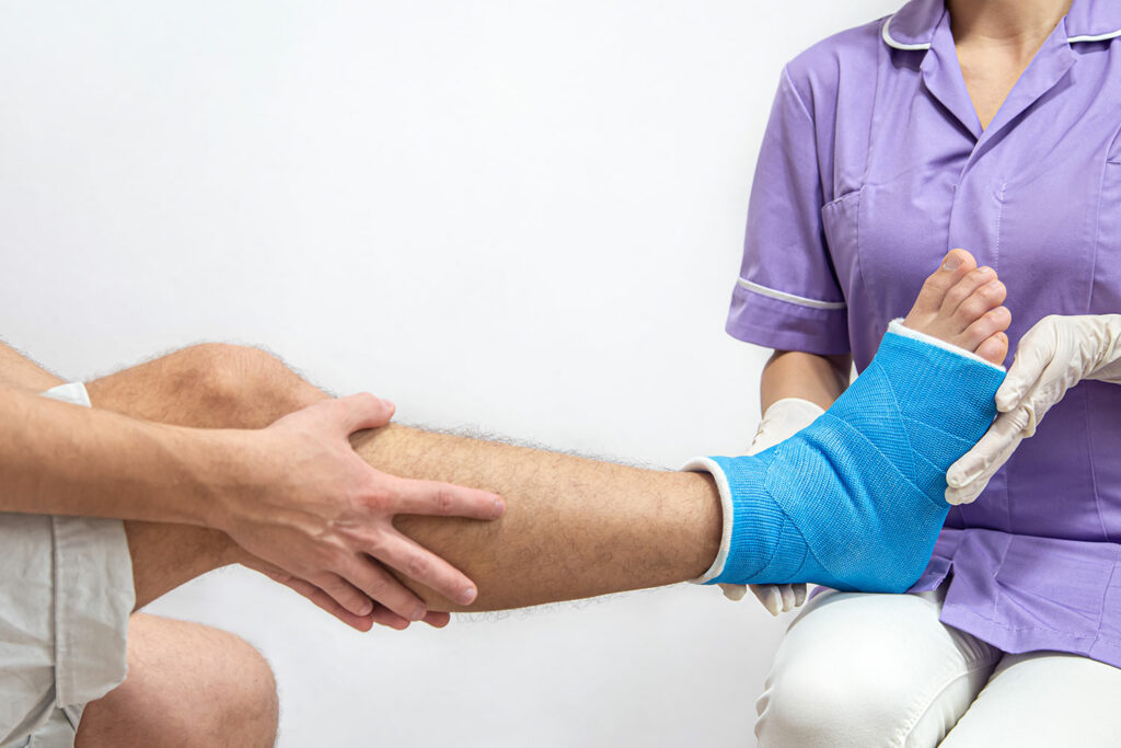 Sports Injuries - RapidCare Emergency Room - Fast & Open 24/7 - Free ...